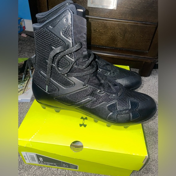Under Armour | Shoes | New In Box Size 8 Under Armour Football Cleats ...